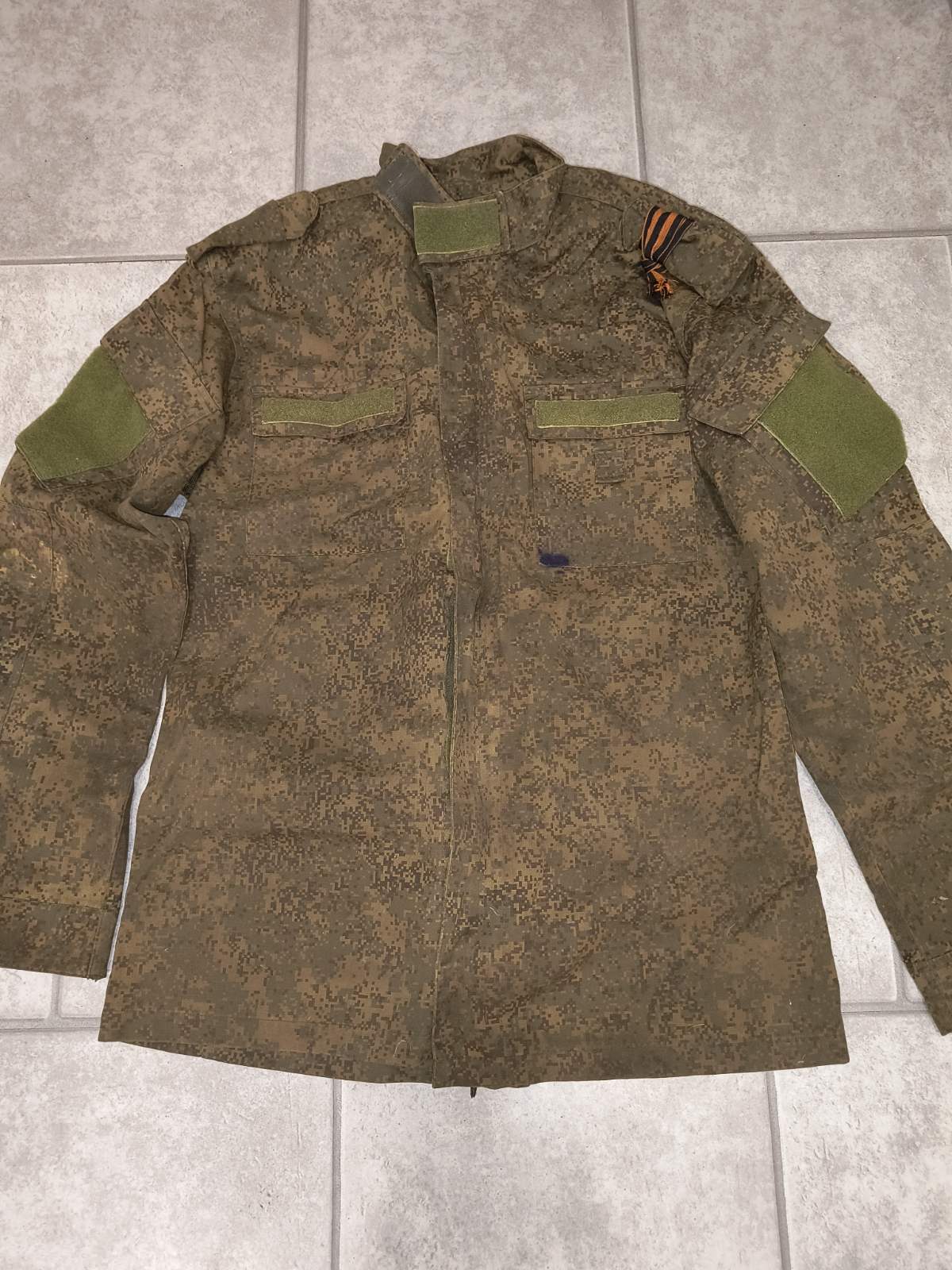 Trophy russian army uniform set with shoulder straps and St.Georde ...