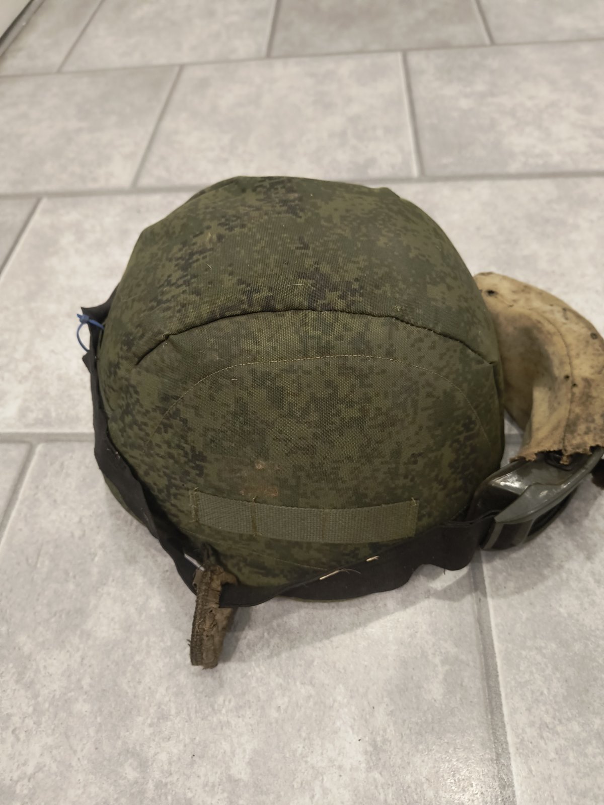 Trophy russian army Kolpak20 helmet with cover and broken goggles ...